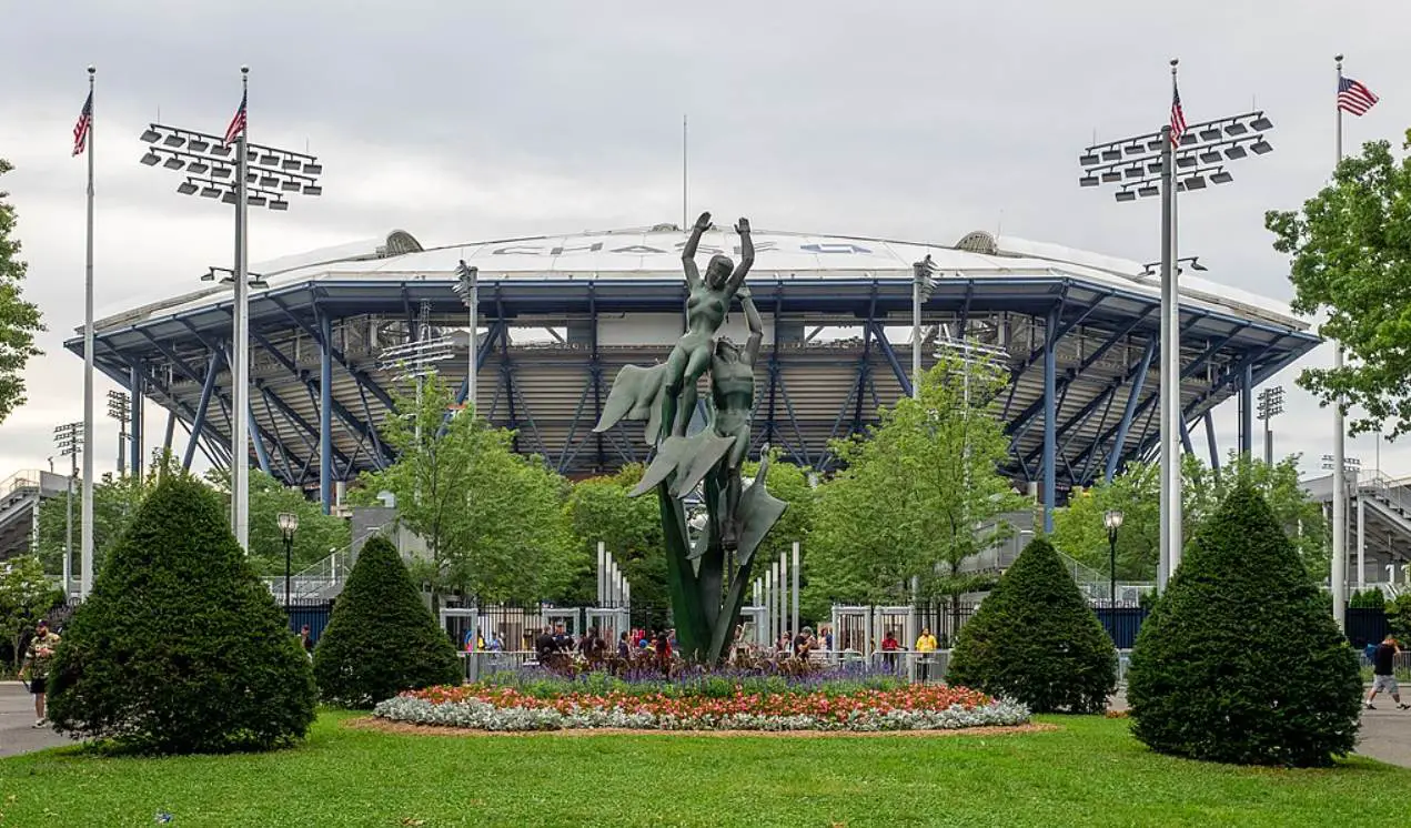 10 Huge Facts About The Arthur Ashe Stadium - Stadium Freak