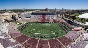 Top 10 Biggest Stadiums in Texas - Stadium Freak