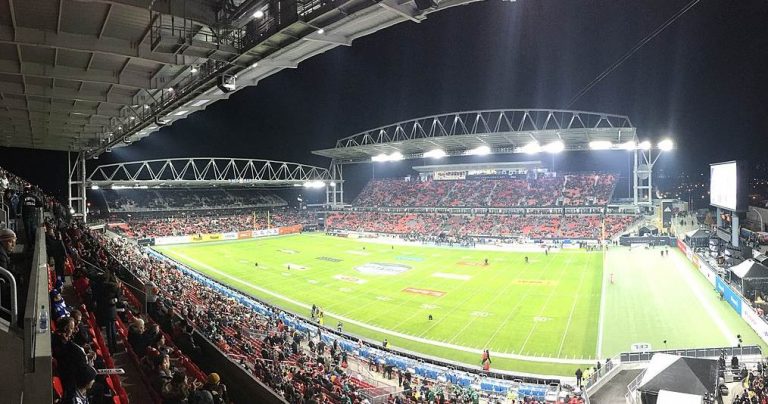 Top 10 Biggest Stadiums in Canada - Stadium Freak