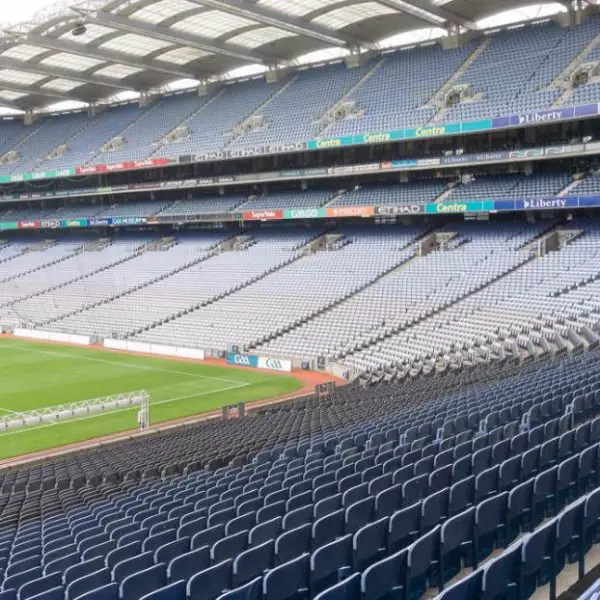 Top 10 Biggest Ice Hockey Arenas - Stadium Freak