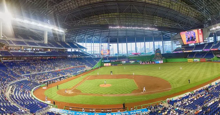 Top 10 Biggest Stadiums in Florida - Stadium Freak