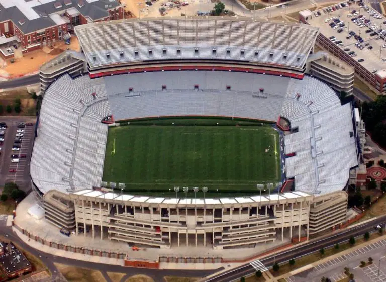 Top 10 Biggest Stadiums in Alabama - Stadium Freak